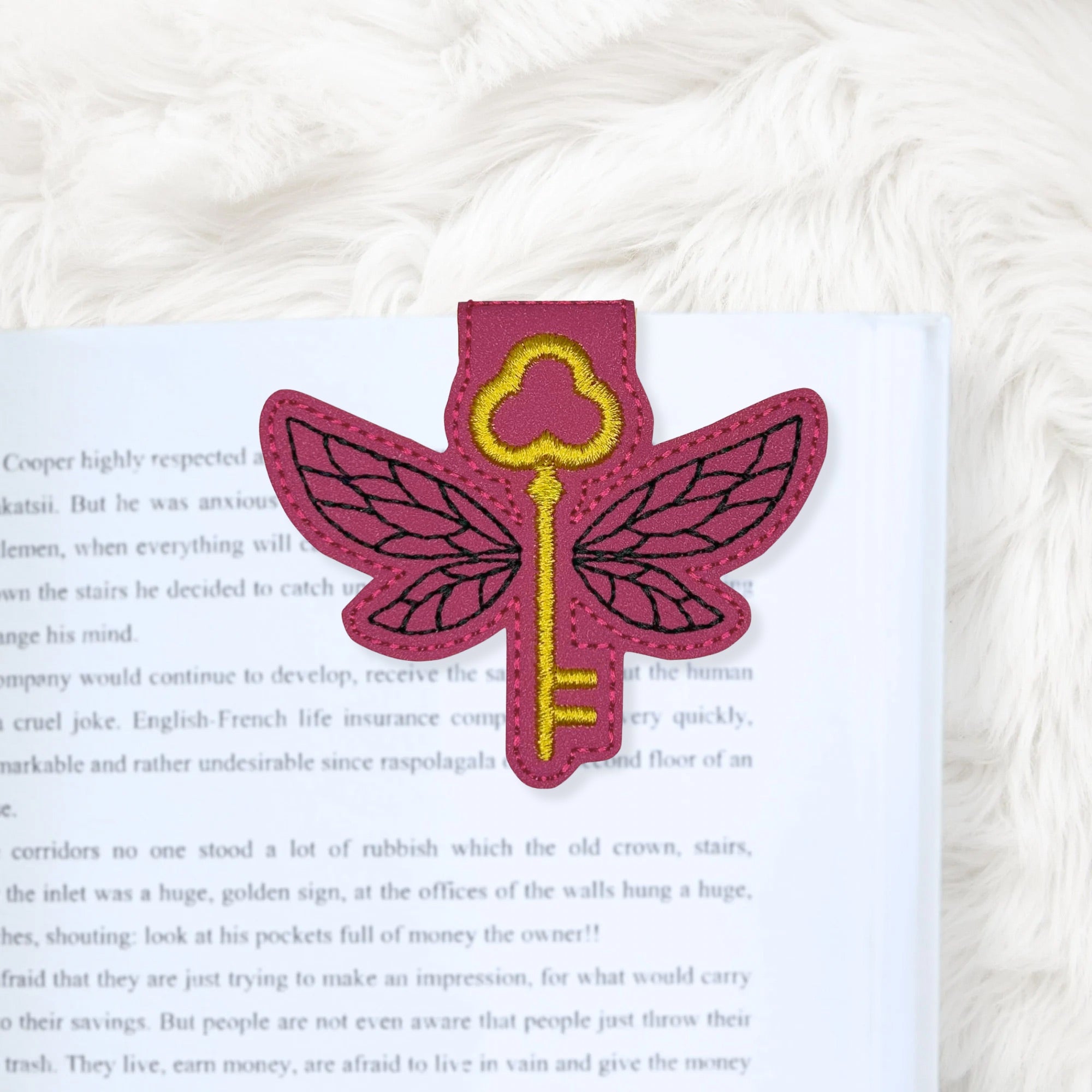 ITH 4x4 Key Foldover Magnetic Bookmark – The Stitching Lair